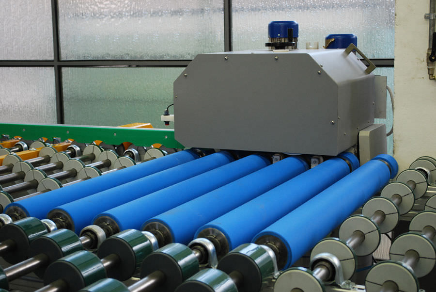 Spalmatrice a rulli - Framecoater - Cefla Finishing - Video