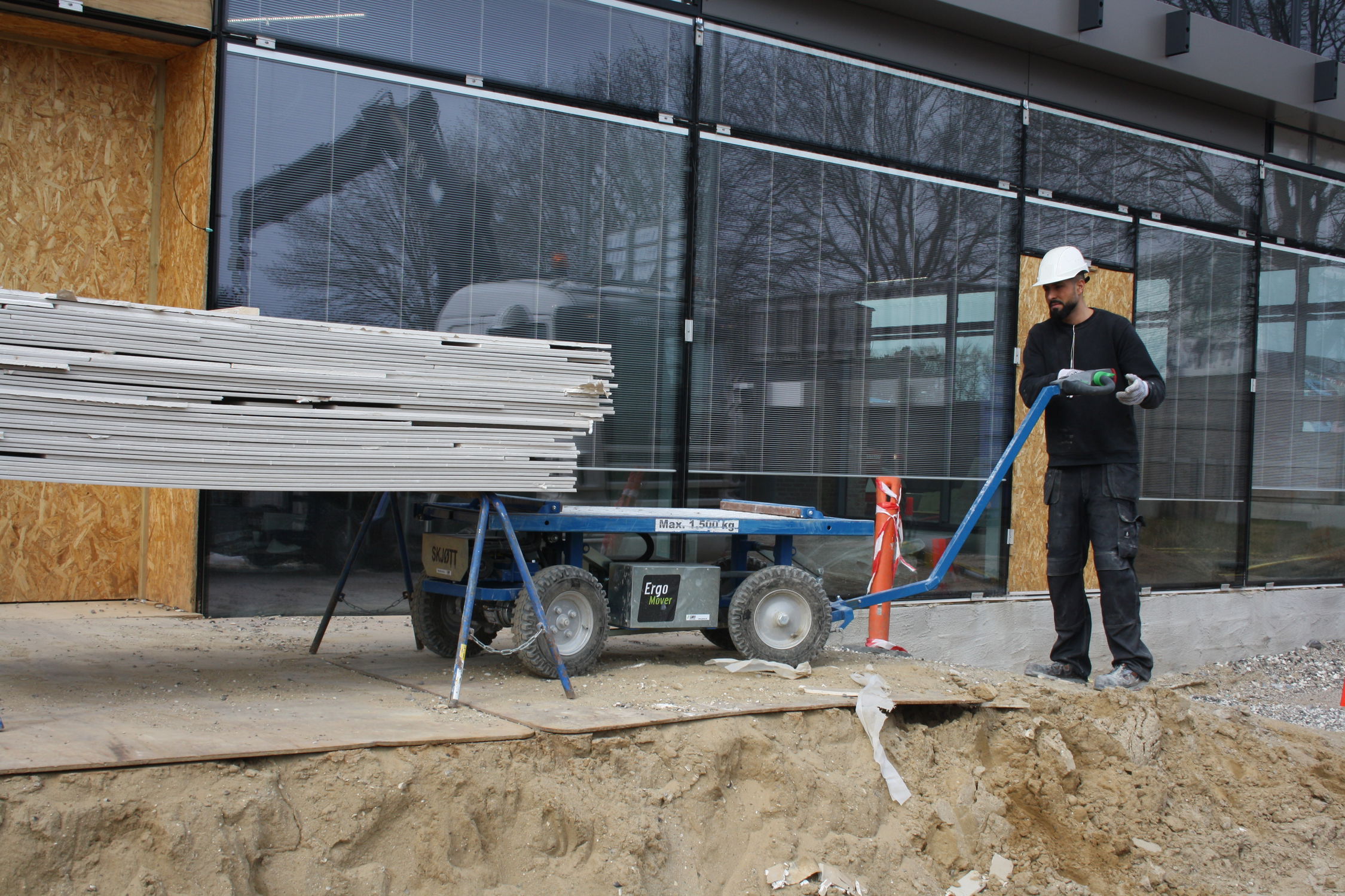 Carrello elettrico - Ergomover 1500 Standard - GMV Handling A/S - da ...