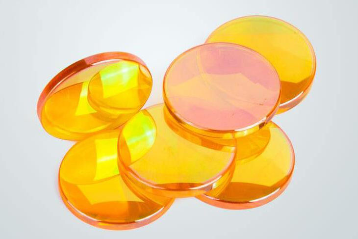 Cristallo di seleniuro di zinco (ZnSe) - United Photonics Technology ...