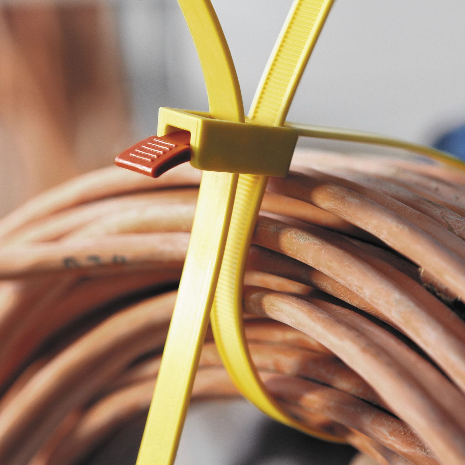 Fascetta stringicavo in poliammide - Serie SpeedyTie - HellermannTyton ...