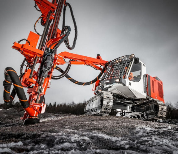 Perforatrice ad elica continua - RANGER™ DX700 - Sandvik Mining and ...