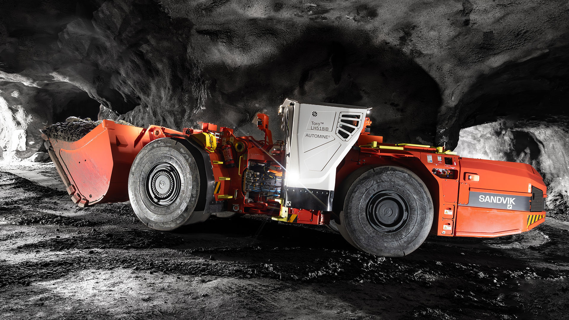 Pala gommata - Toro® LH518iB - Sandvik Mining and Rock Technology ...