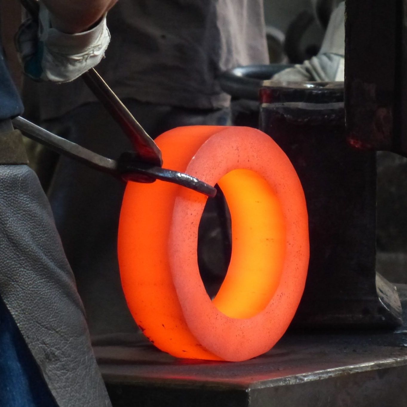 Forgiatura a caldo - L'UNION DES FORGERONS - acciaio al carbonio / acciaio / acciaio inossidabile