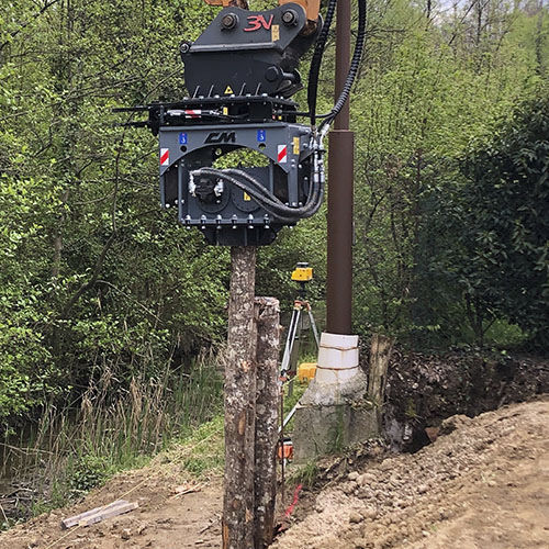 Battipalo idraulico - PV 60.100 - CM Srl - montato su escavatore