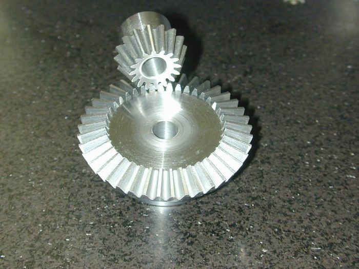 Ingranaggio conico - WMH Srl - a dentatura elicoidale / su misura